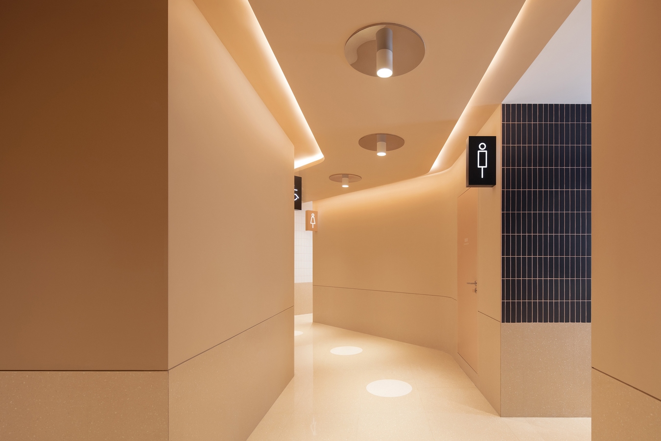 Gold Winner – CapitaMall Wangjing by CLOU Architects