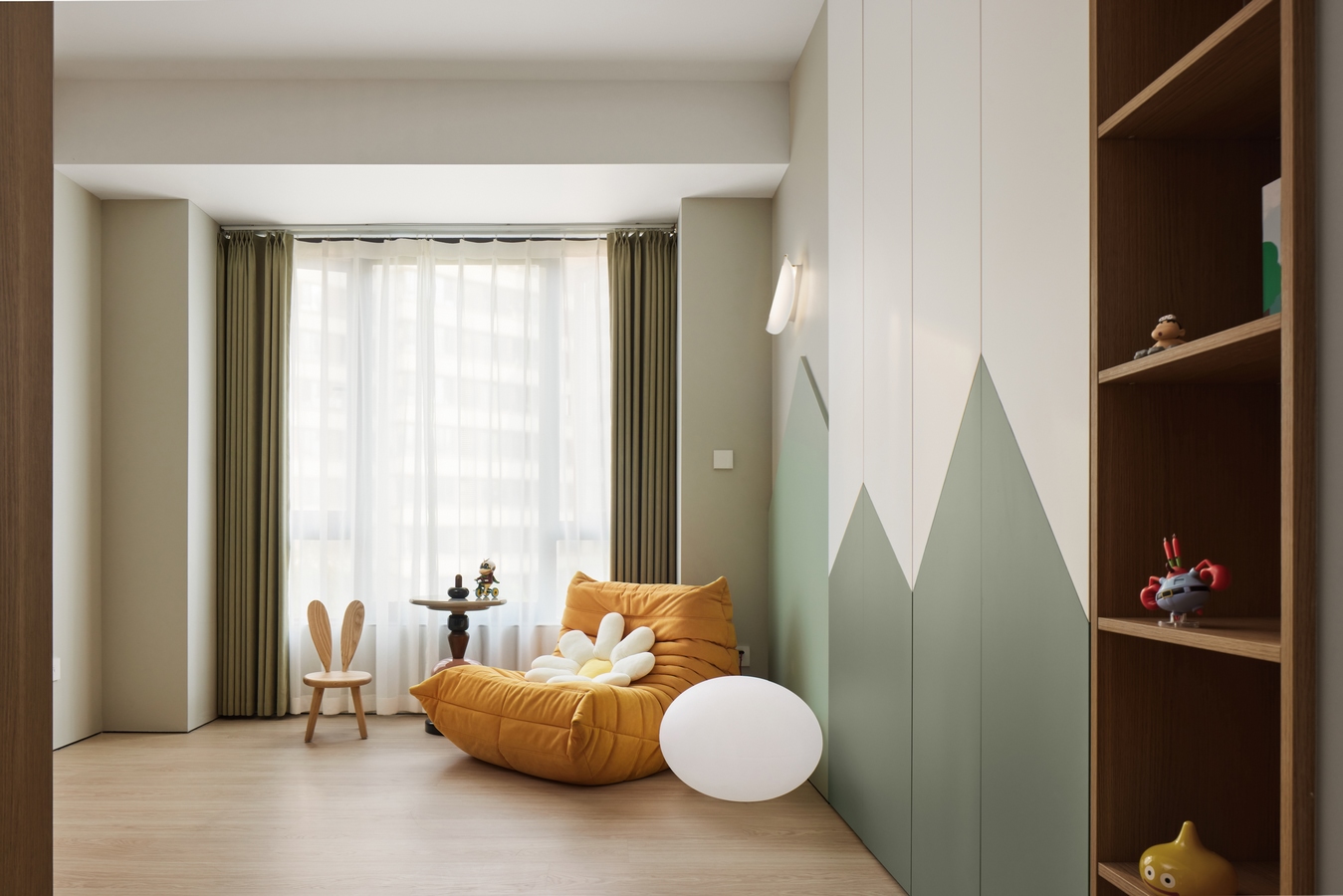 Bronze Winner – VANKE CHEERFUL BAY by Chongqing Micro Interior Design Co., Ltd.